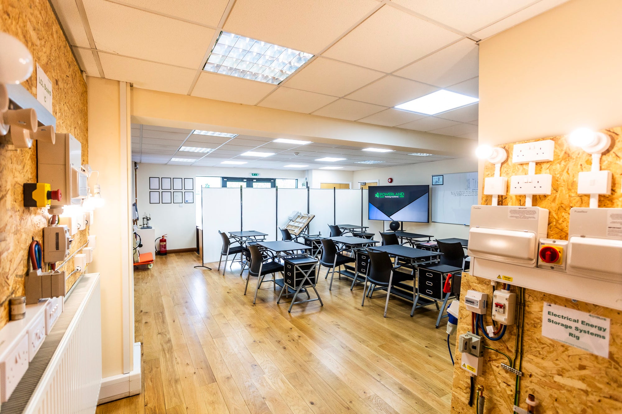 Midlands Electrician Training Academy | Powerland Training – Powerland ...