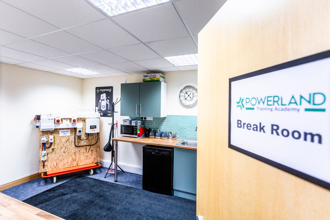 Midlands Electrician Training Academy | Powerland Training – Powerland ...
